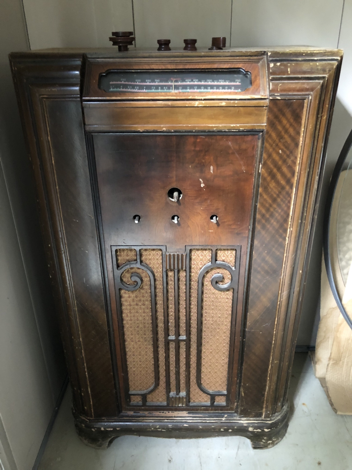 For Sale: Antique floor standing radio - Canadian Vintage Radio Society
